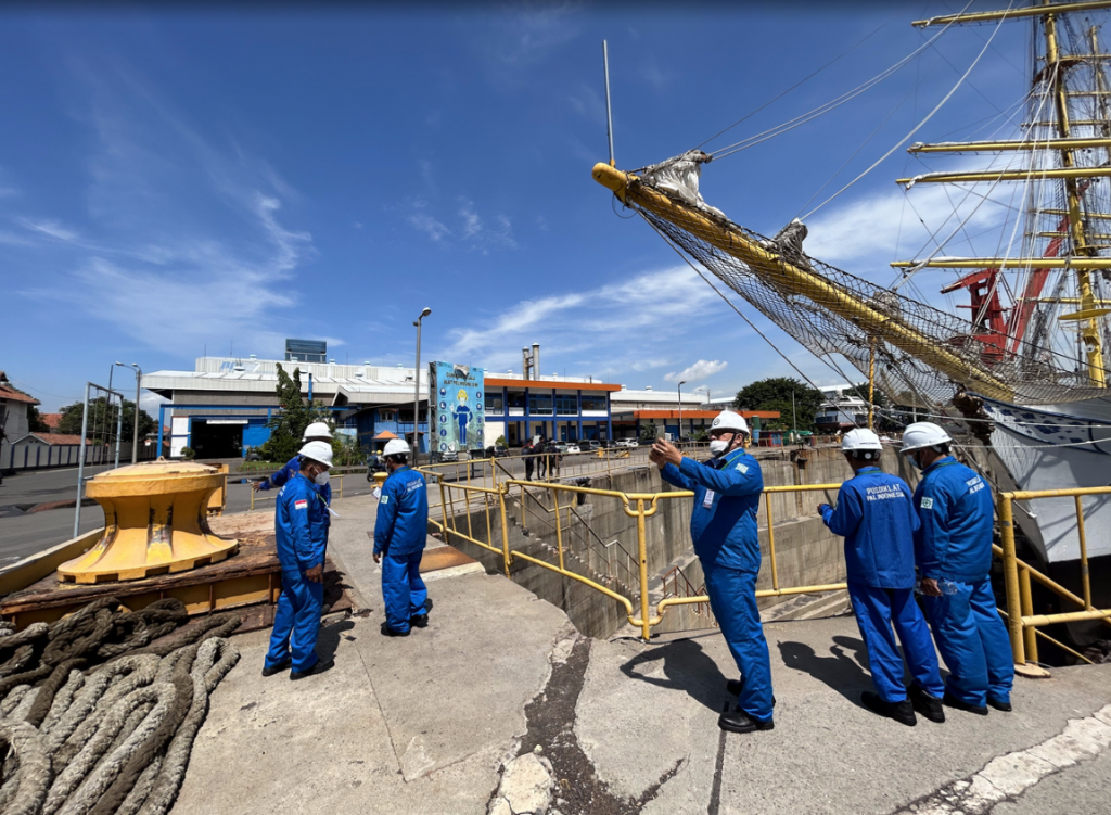 Dosen PPNS Laksanakan Pelatihan New Shipbuilding dan Dock Master di ...